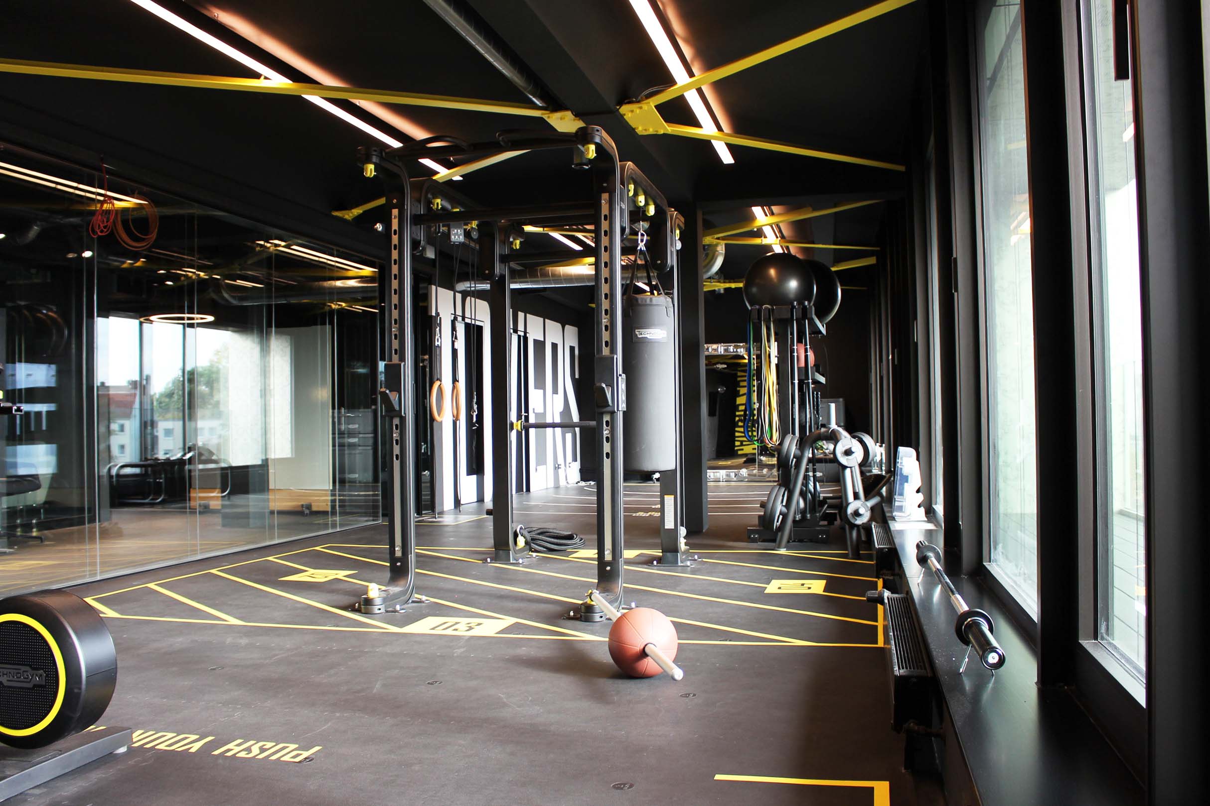 Home United erhält Preis für Cross Community Space „Hamburger Ding ...